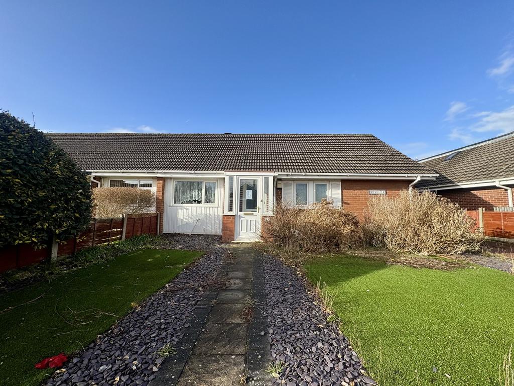 Southport PR9 3 bed bungalow - £200,000