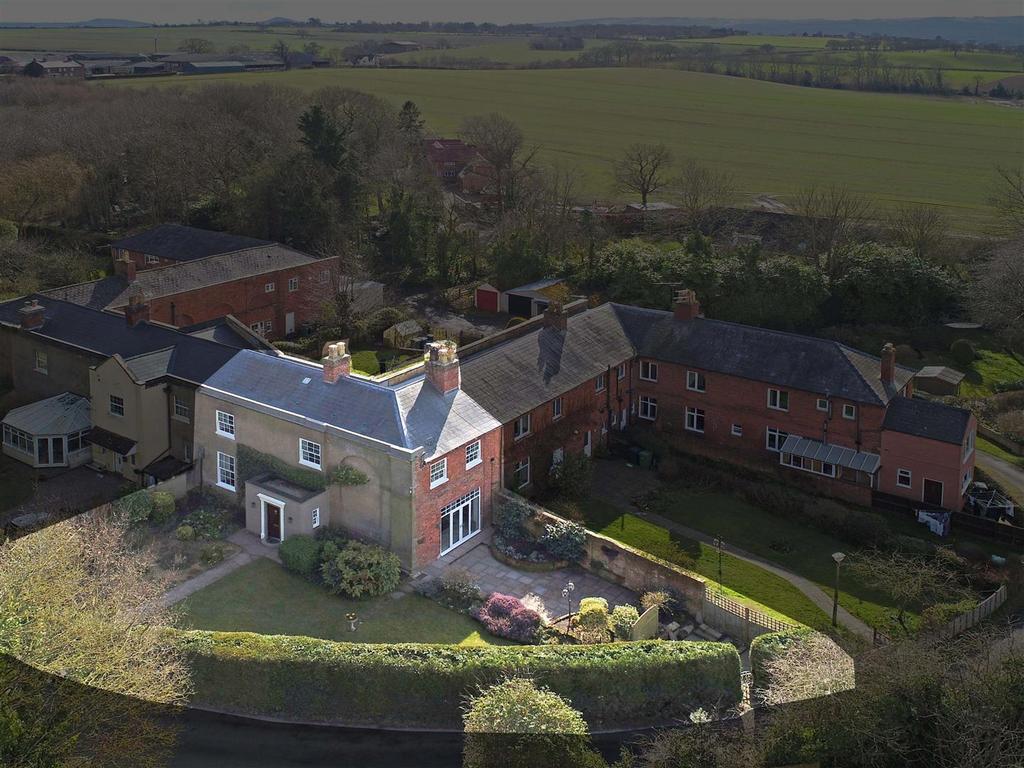 Lythwood Hall, Bayston Hill, Shrewsbury 3 bed terraced house - £459,950