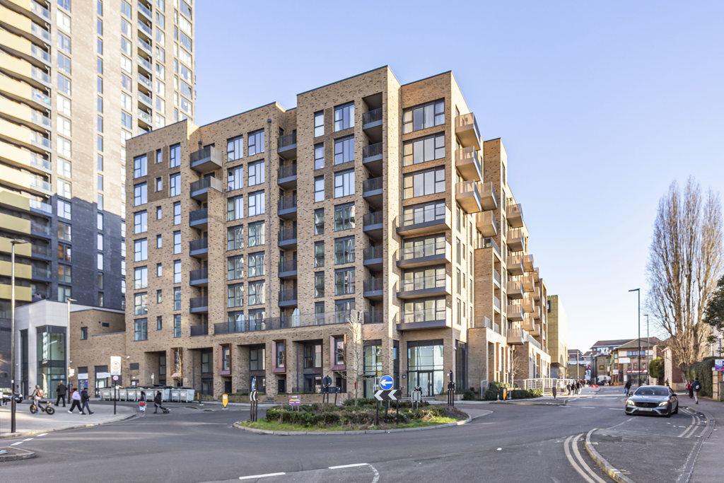 Prince Regent Road, Hounslow, TW3 1 bed apartment for sale - £370,000
