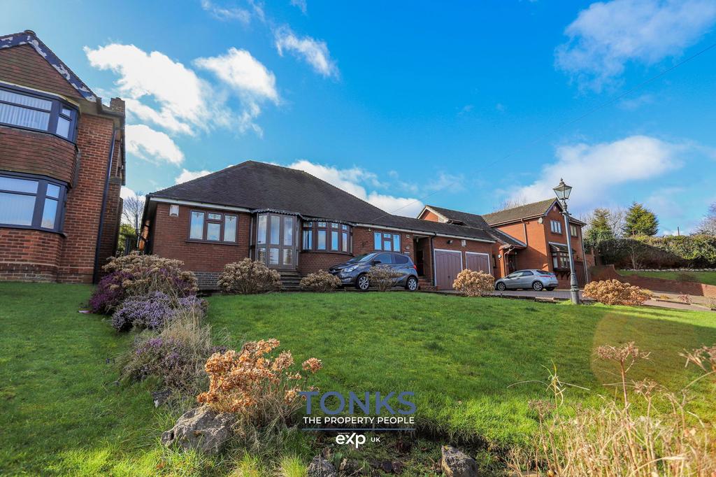 New Birmingham Road, Oldbury B69 4 bed detached house for sale - £500,000