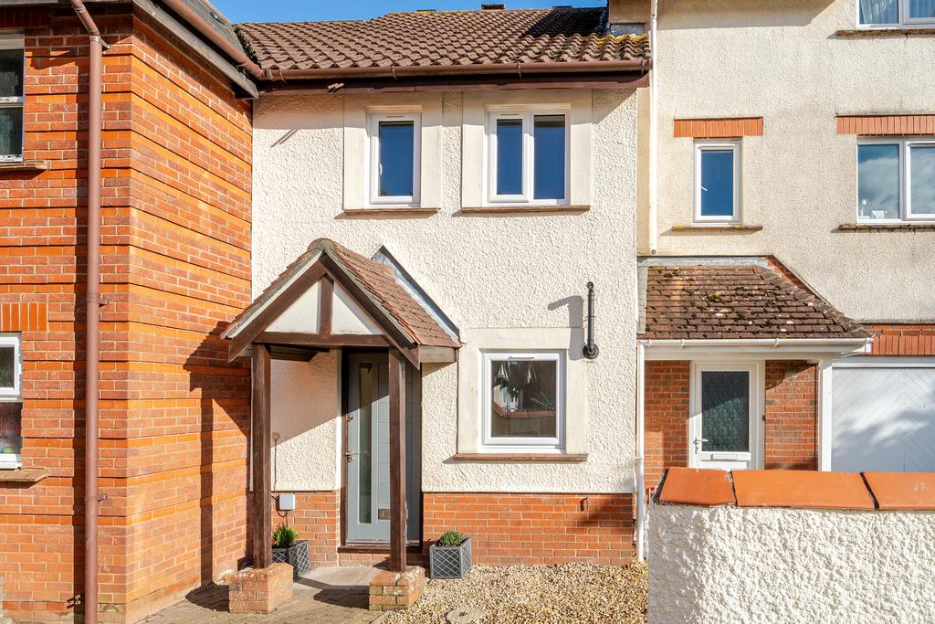 Fivash Close 2 bed terraced house - £195,000