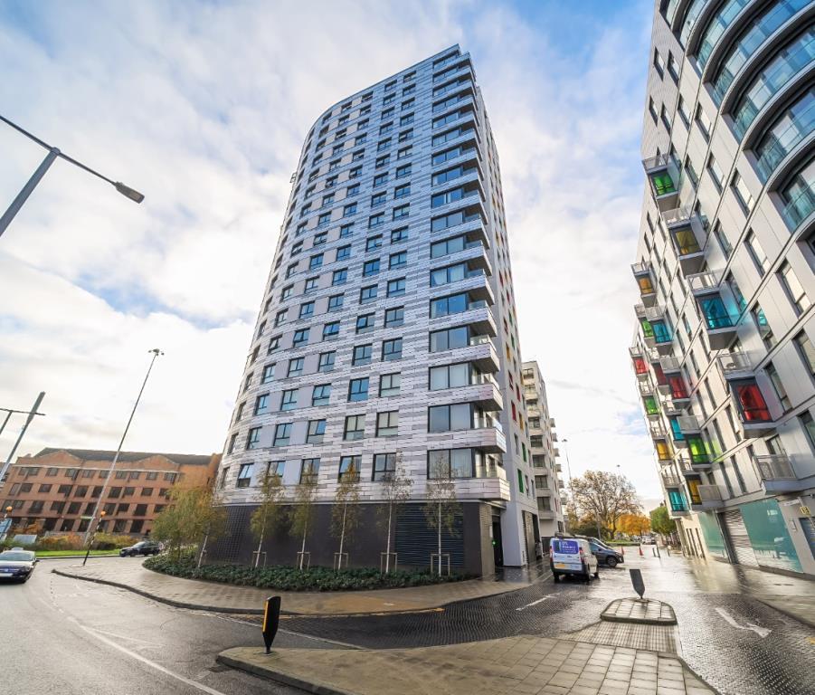 Alfred Street, Reading, RG1 1 bed apartment to rent - £1,350 pcm (£312 pw)