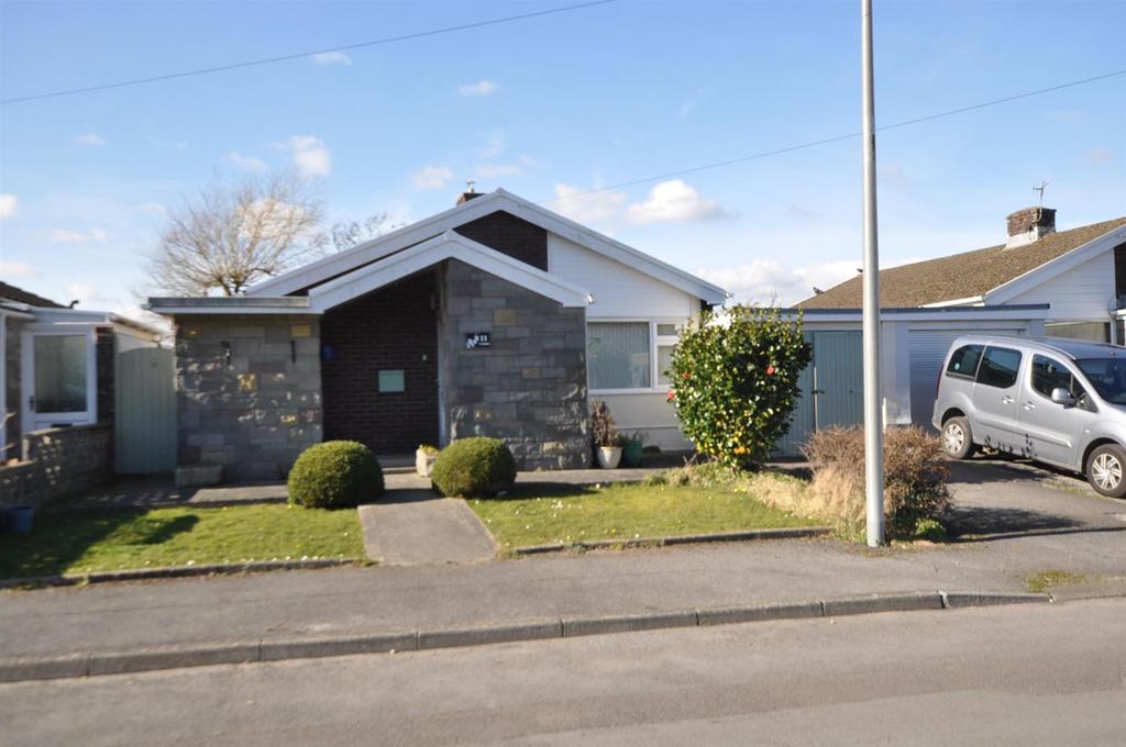 Glan Morfa, Ferryside 3 bed detached bungalow for sale - £179,500