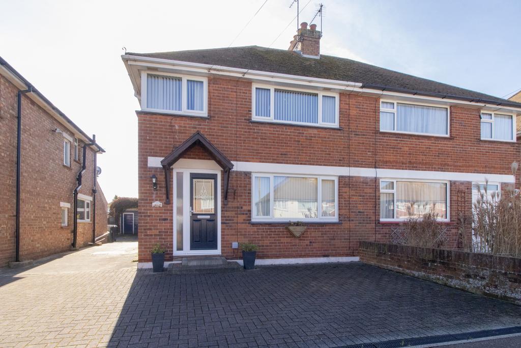St. James Avenue, Ramsgate, CT12 3 bed semi-detached house for sale - £ ...
