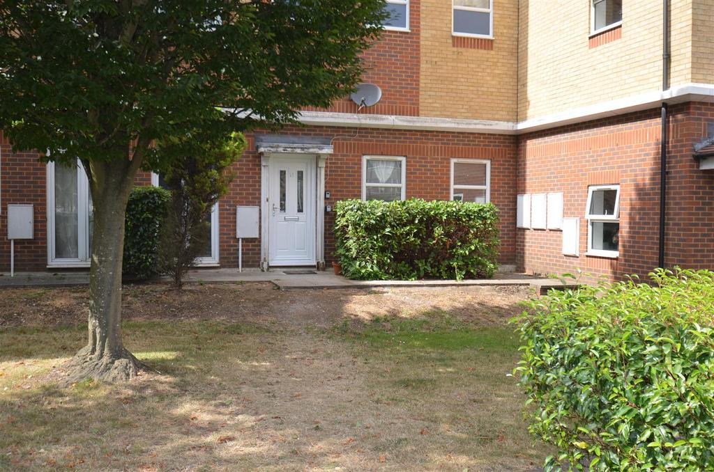 Orion Gate, Bedwell Crescent... 2 bed maisonette - £1,250 pcm (£288 pw)