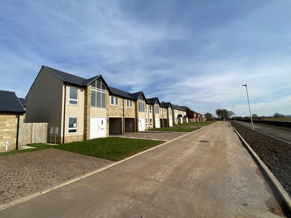 Alston Water, Longridge PR3 2 bed semi-detached house - £225,000