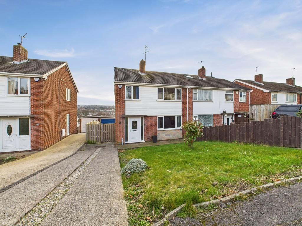 Newbridge Lane, Old Whittington 3 bed semi-detached house - £195,000