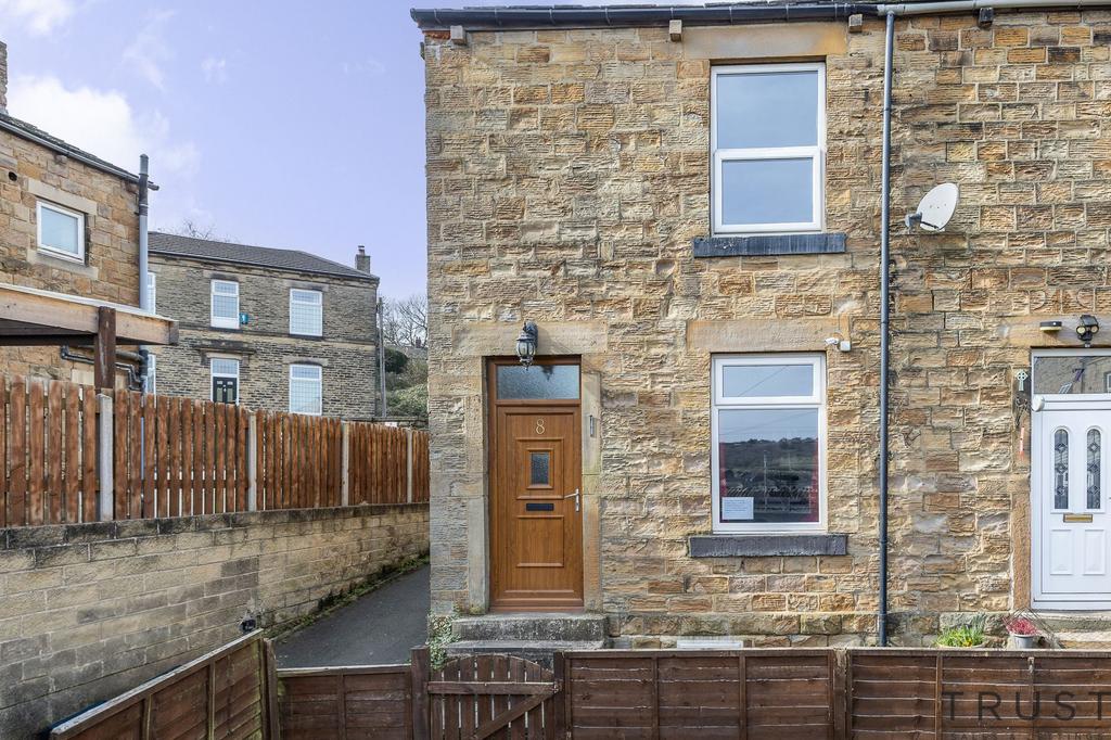 Top Of Carr, Batley, WF17 1 bed end of terrace house for sale - £89,950