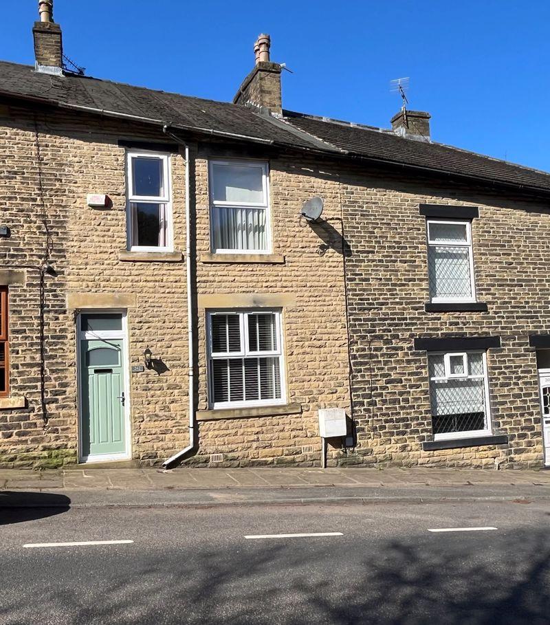 Buckstones Road, Oldham OL2 3 bed cottage - £239,950