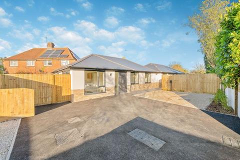 Palmer Road, Poole BH15 2 bed bungalow for sale - £325,000