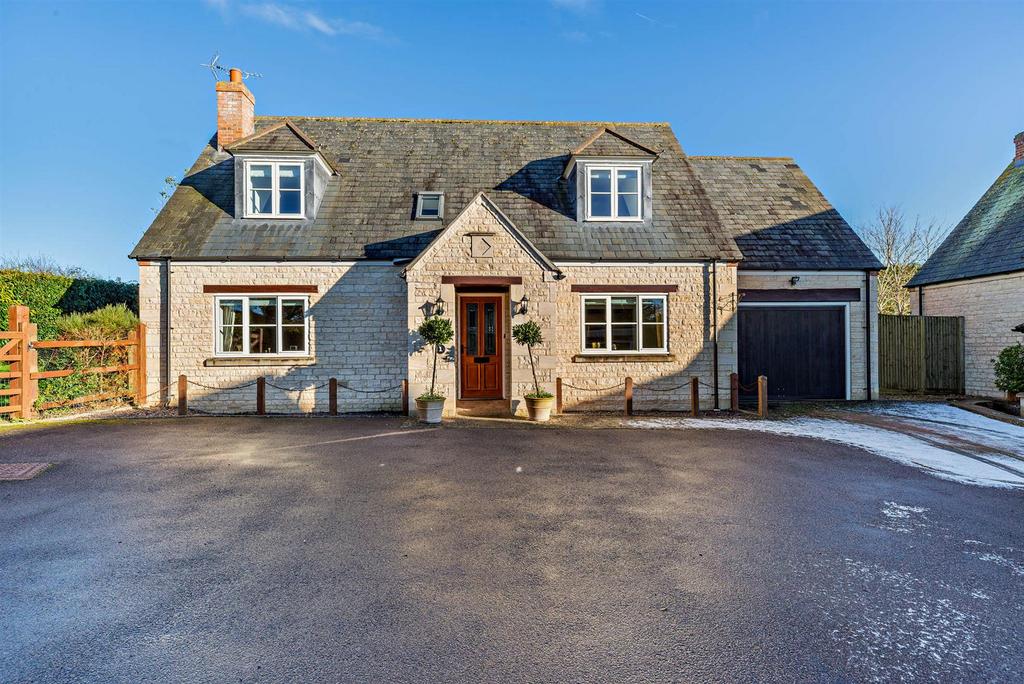 Hey Court, Barrowden, Rutland 3 bed detached house - £625,000