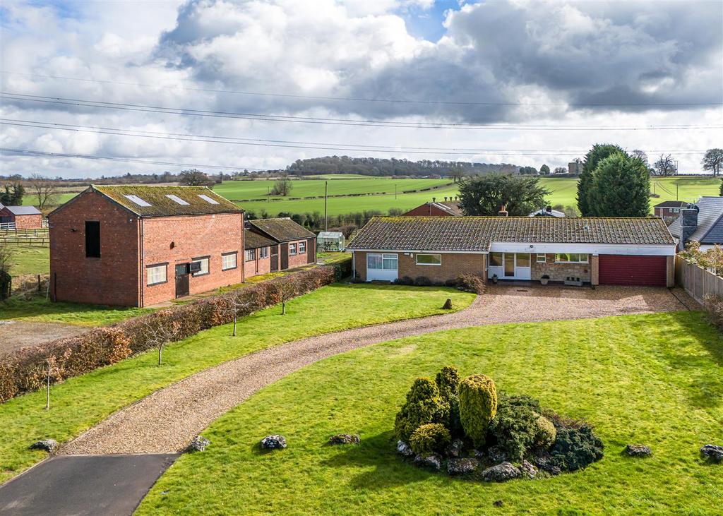 Elm Tree Farm, Mile Flat, Kingswinford 3 bed detached bungalow - £900,000