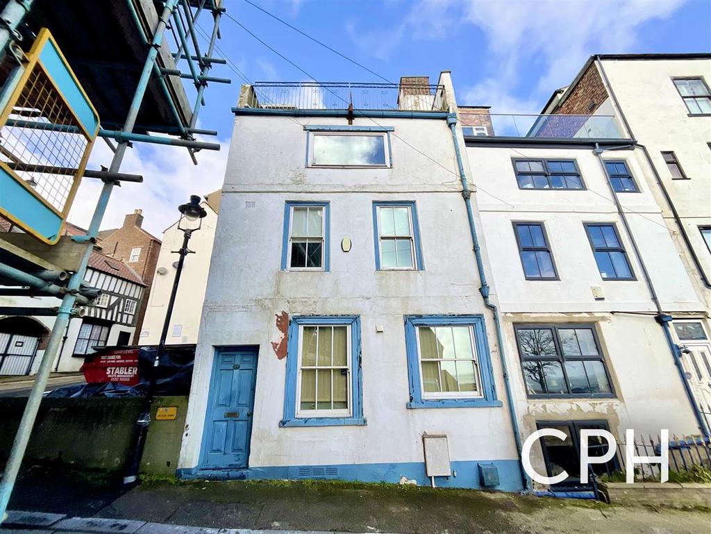 Merchants Row, Scarborough 2 bed terraced house - £160,000