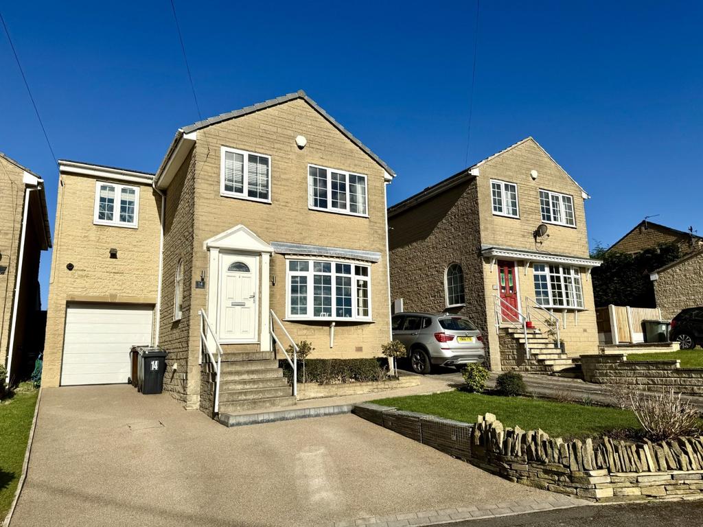 Oak Rise, Hunsworth, Cleckheaton, BD19 4 bed detached house for sale ...