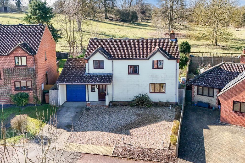 The Oaks, Wattisfield, Diss 4 bed detached house for sale - £450,000