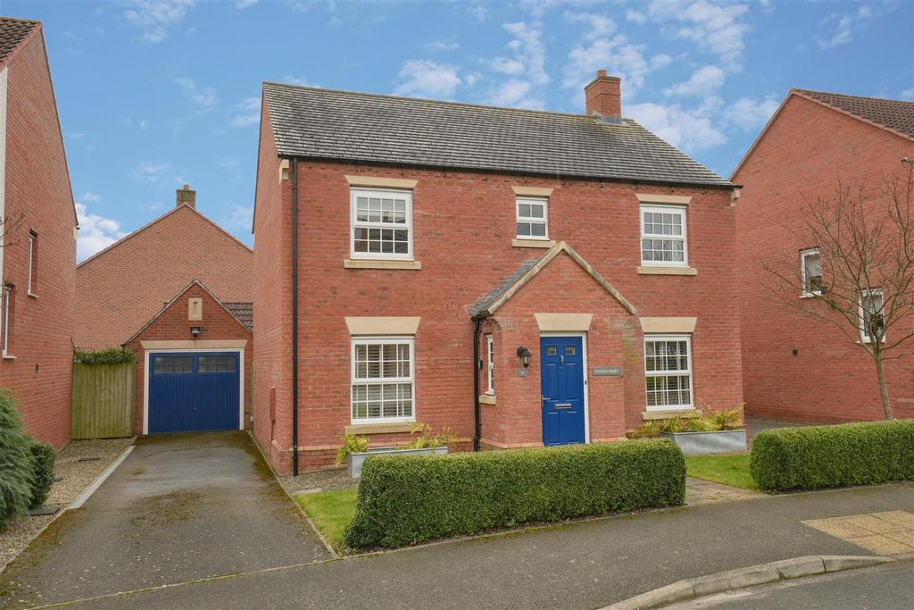 Longbridge Drive, Easingwold, York 4 bed detached house for sale - £425,000