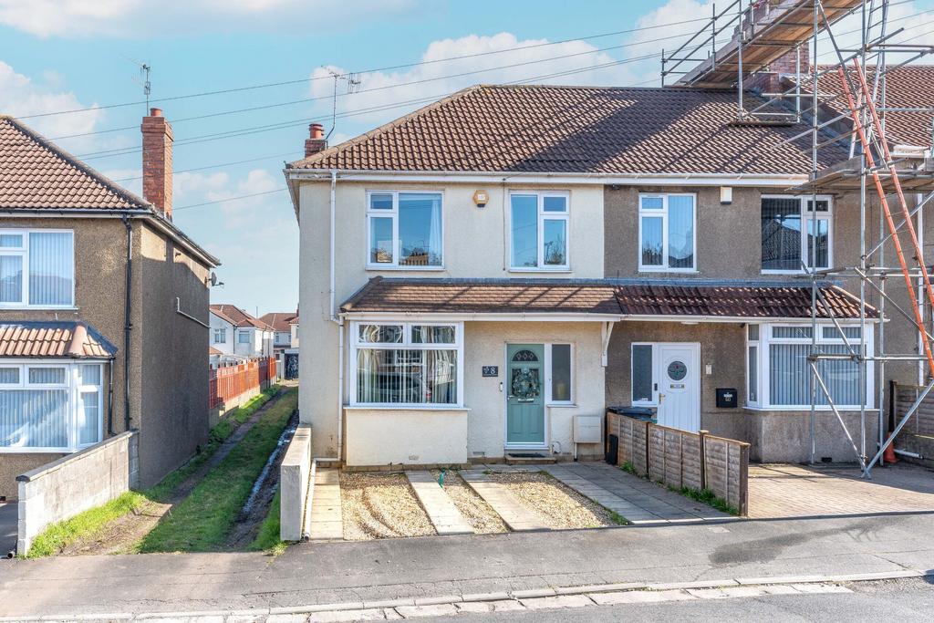 Hengrove, Bristol BS14 3 bed end of terrace house for sale - £350,000