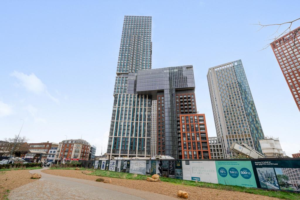 London SW8 Studio - £663,000