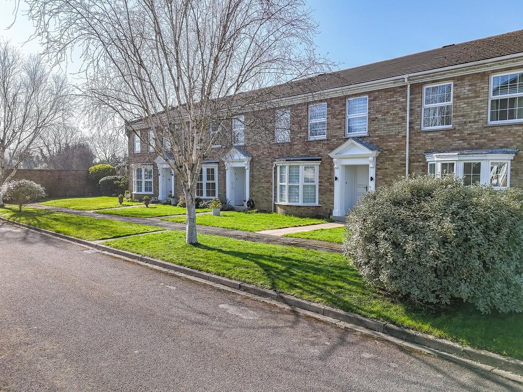 Russell Drive, Christchurch, BH23 4 bed terraced house for sale - £450,000
