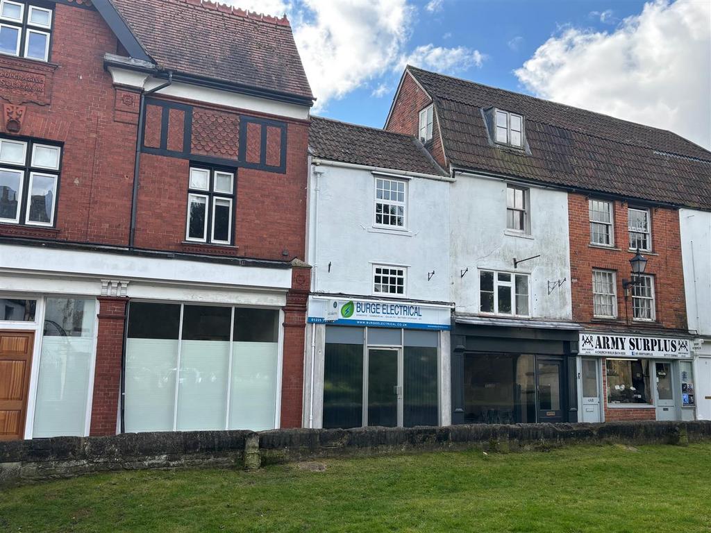 Church Walk, Trowbridge BA14 1 bed flat - £95,000