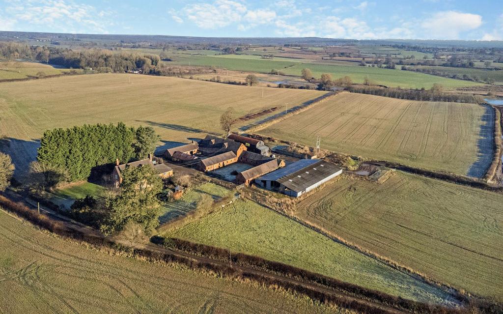 Peplow, Market Drayton, Shropshire, TF9 4 bed house for sale - £850,000