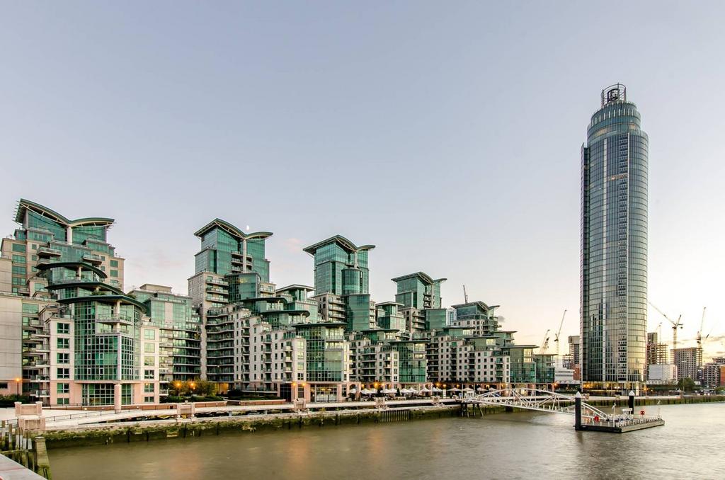 St. George Wharf, Vauxhall, London, SW8 2 bed flat for sale - £575,000
