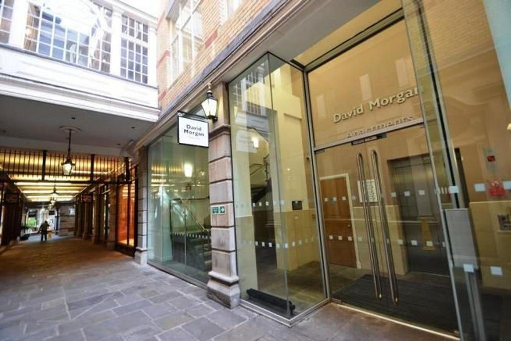 Barry Lane, Cardiff, CF10 1 bed apartment - £1,200 pcm (£277 pw)