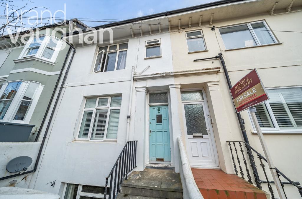 Hamilton Road, Brighton, East Sussex... 2 bed flat - £1,350 pcm (£312 pw)