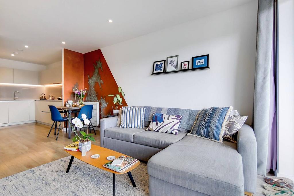 Station Approach, Lower Sydenham... 1 bed flat for sale - £375,000