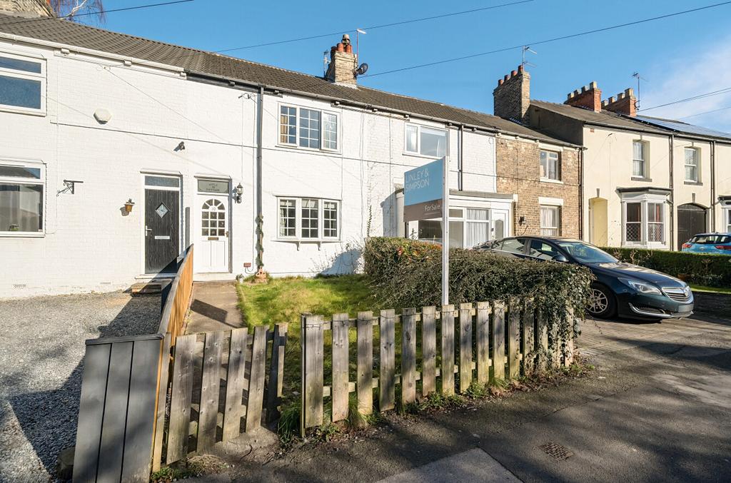 Barrow Lane, Hessle, HU13 2 bed terraced house for sale - £145,000