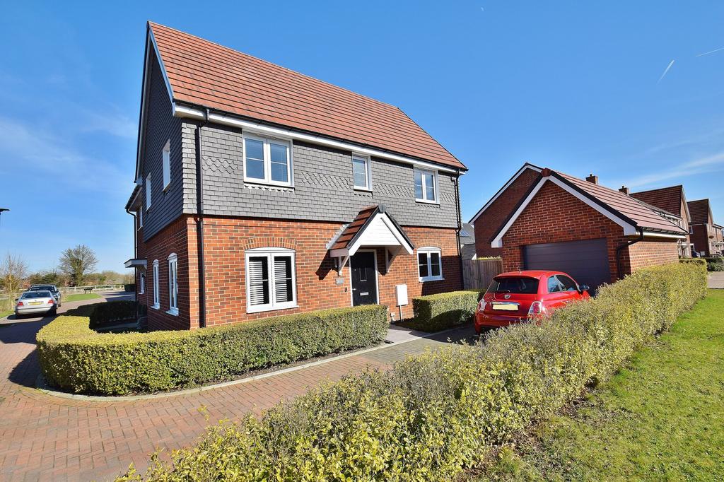 Hedgerow Walk, Princes Risborough HP27 3 bed semi-detached house for ...