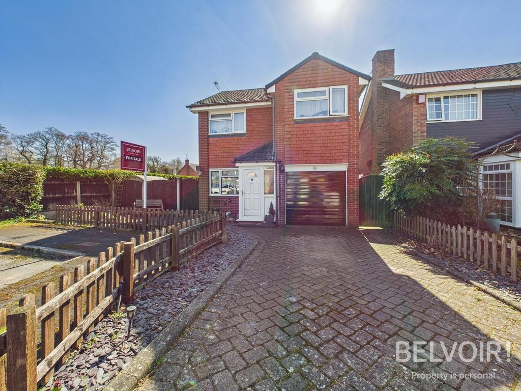 Timberfields, Yarnfield, ST15 3 bed detached house for sale - £260,000