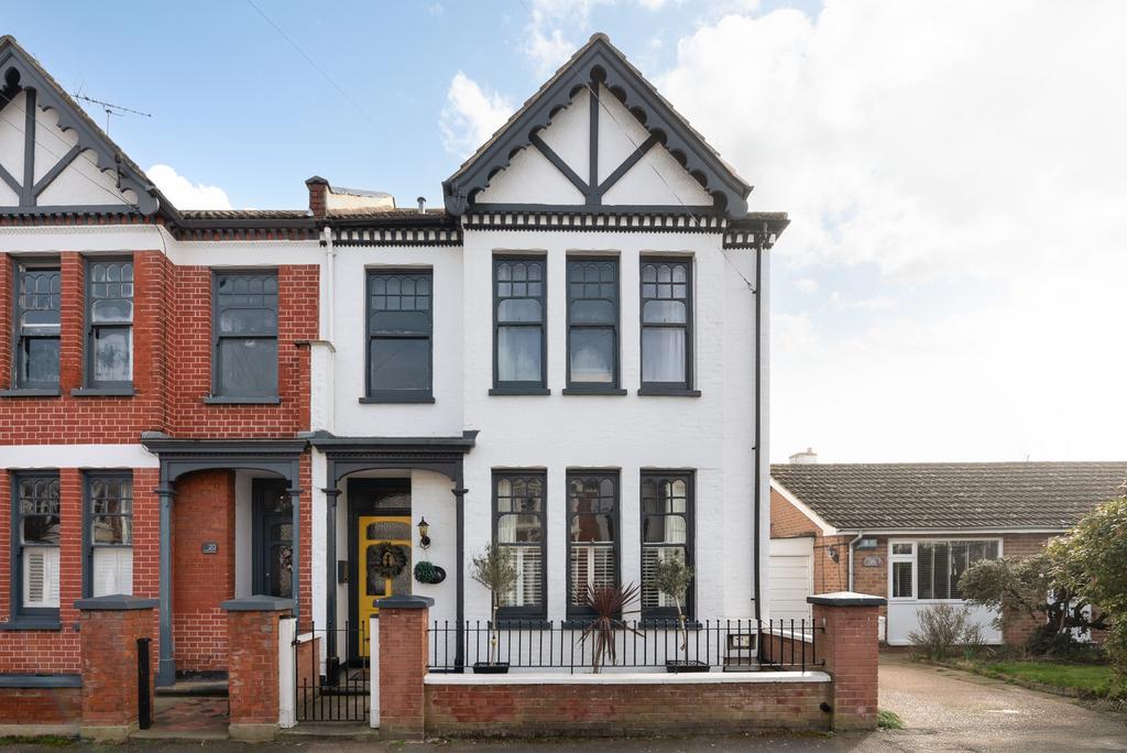 Gosfield Road, Herne Bay, Kent 4 bed end of terrace house - £450,000