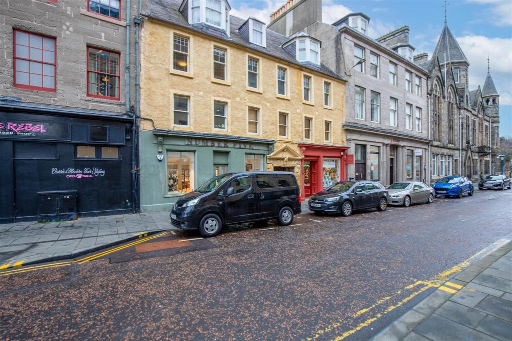 High Street, Perth 1 bed flat - £69,995
