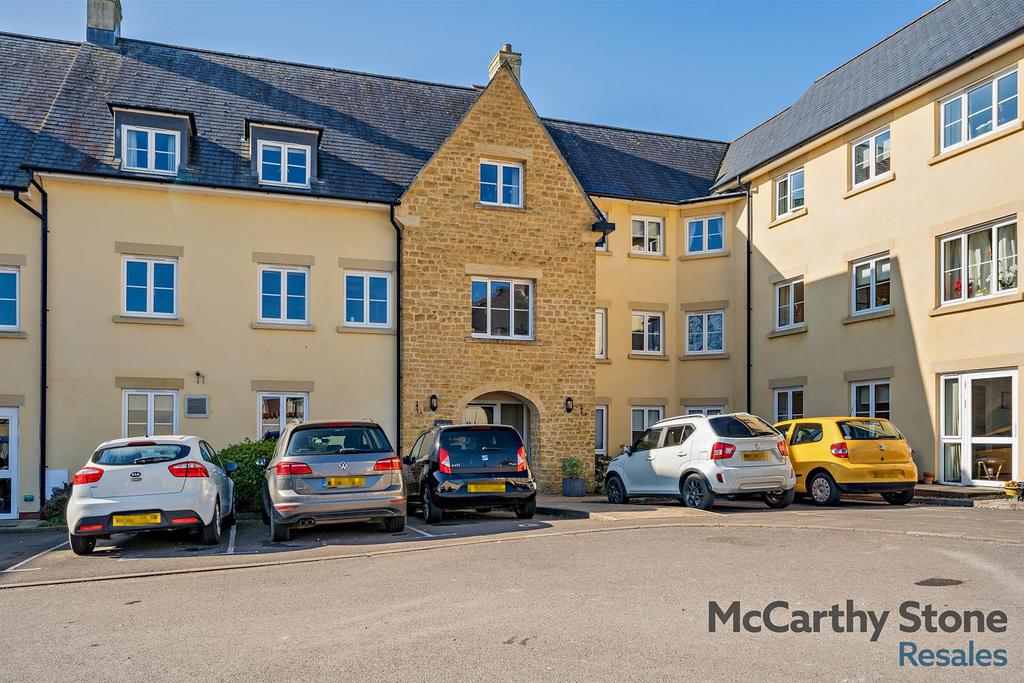 Wingfield Court, Lenthay Road, Sherborne 1 bed apartment - £140,000