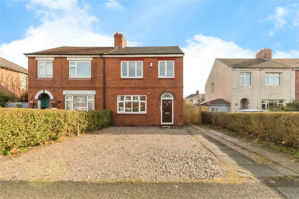 Barnabas Avenue, Crewe, Cheshire, CW1 3 bed semi-detached house - £140,000