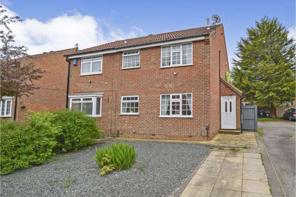 Cedarwood Glade, Stainton... 1 bed end of terrace house - £90,000
