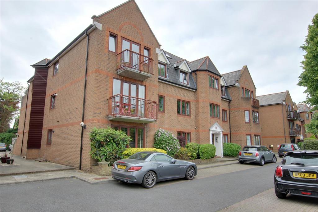 The Ridgeway, Enfield 1 bed apartment - £1,450 pcm (£335 pw)