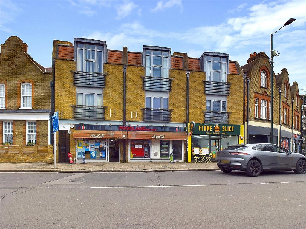 Whitton Road, Twickenham 1 bed apartment for sale - £375,000