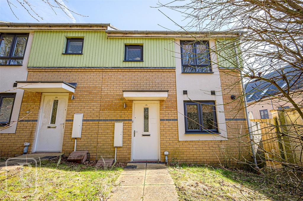 Axial Drive, Colchester, Essex, CO4 3 bed end of terrace house - £1,400 ...
