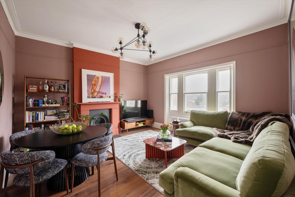 1 Harley Road, Primrose Hill, London... 3 bed flat for sale - £1,295,000