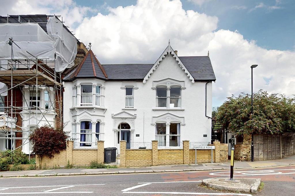 Oakfield Road, London 1 bed apartment - £420,000