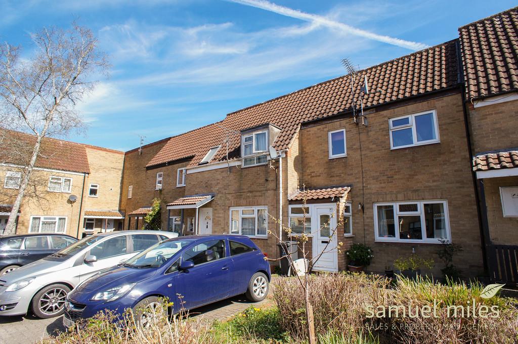 Godolphin Close, Swindon SN5 3 bed townhouse - £225,000