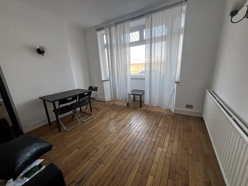 Willoughby Lane, London N17 4 bed property - £3,500 pcm (£808 pw)