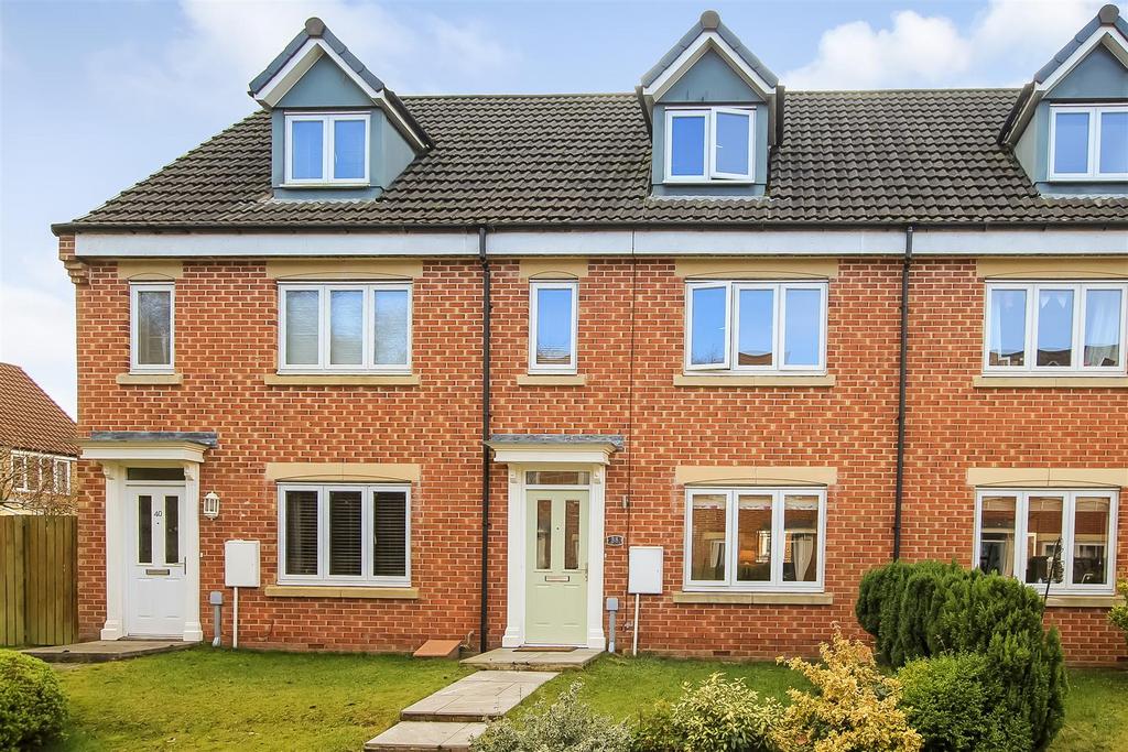 Wakenshaw Drive, Newton Aycliffe 4 bed terraced house - £175,000