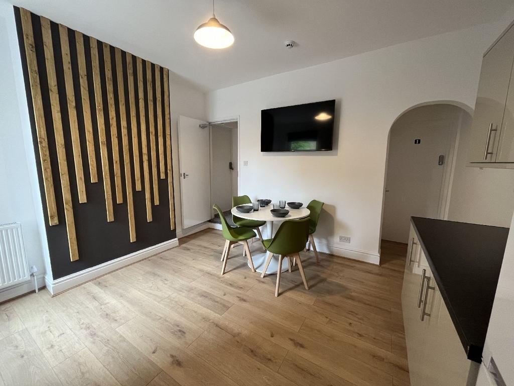 Nottingham NG9 1 bed in a house share - £652 pcm (£150 pw)
