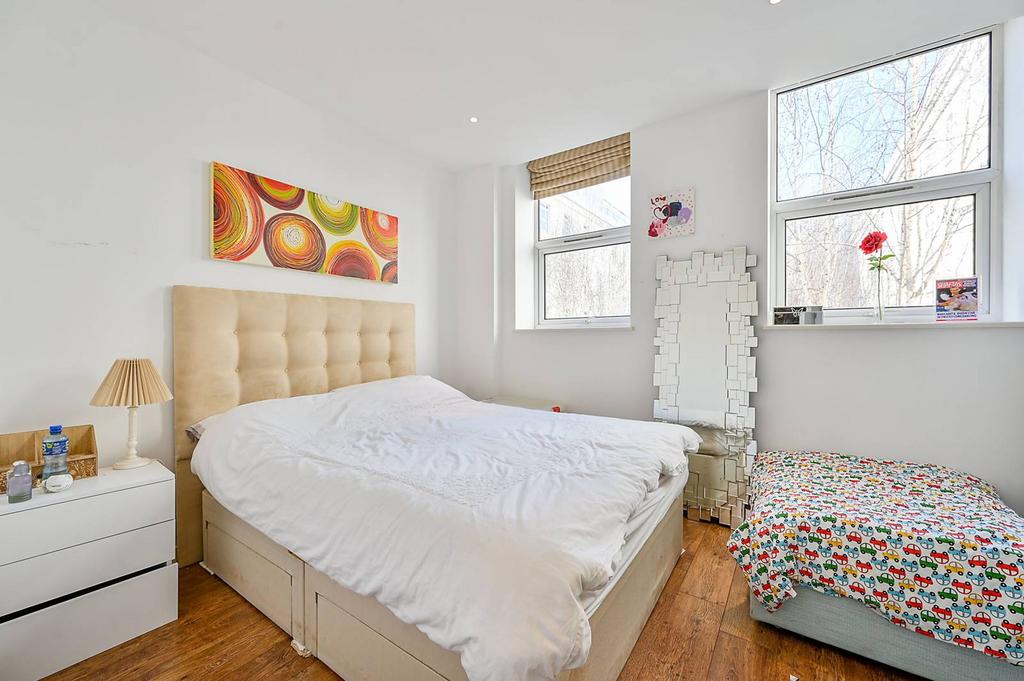 Bromyard House, Acton, London, W3 1 bed flat for sale - £315,000