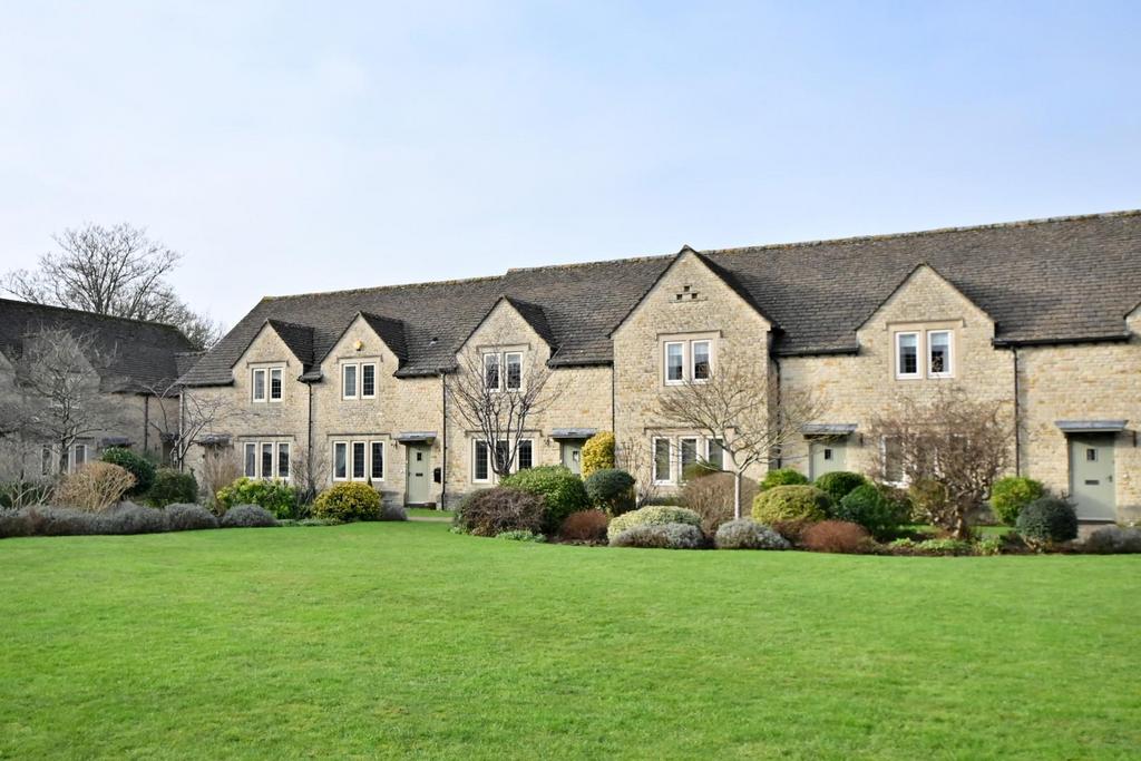 Lygon Court, Fairford 3 bed retirement property for sale - £385,000