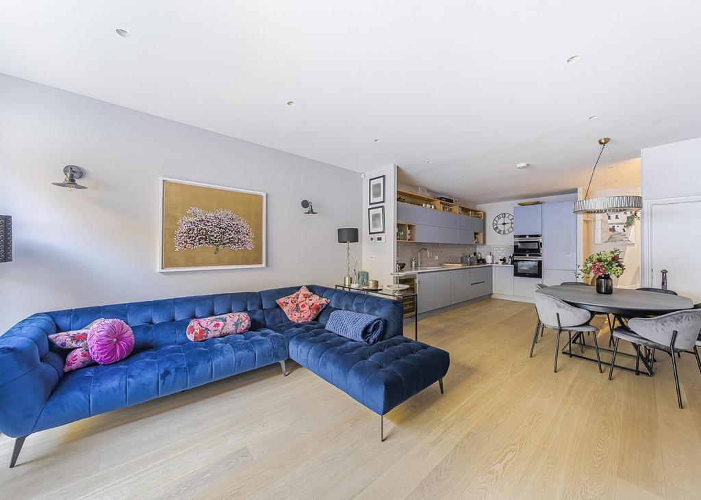 Totteridge Common, Totteridge 2 bed house for sale - £785,000