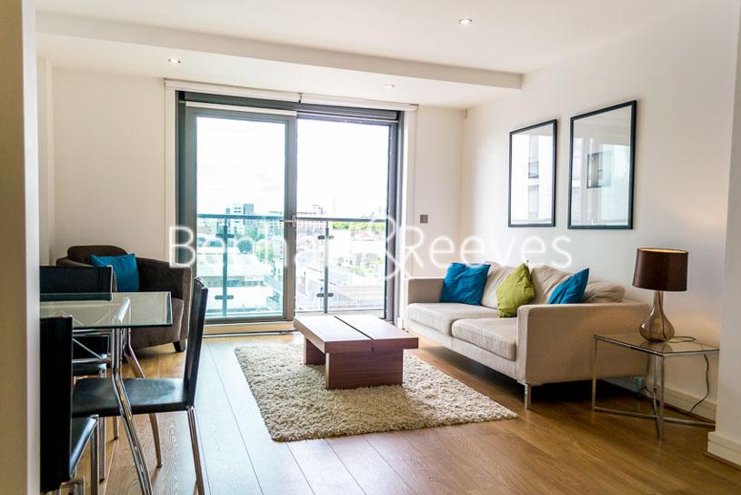 Craig Tower, Aqua Vista Square E3 1 bed apartment - £1,850 pcm (£427 pw)
